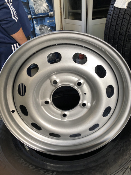 Orginal Lada largus R15 diska