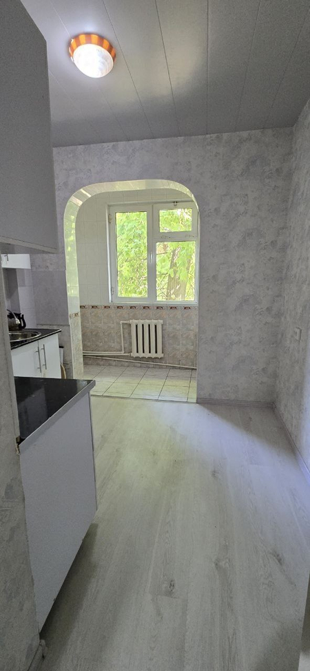 Продам 3 комнатную на Юнусабаде 3 квартвле