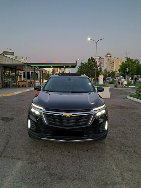 Chevrolet Equinox 2022 срочно сотилади