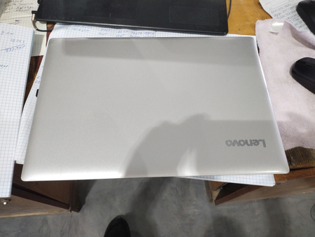 Sotiladi Notebook Lenovo