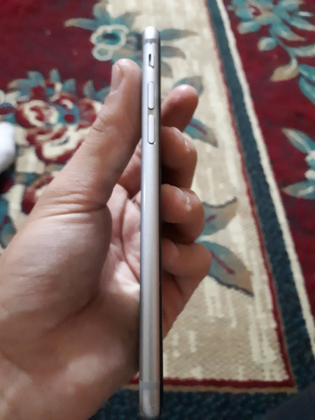 Iphone 6  sotiladi