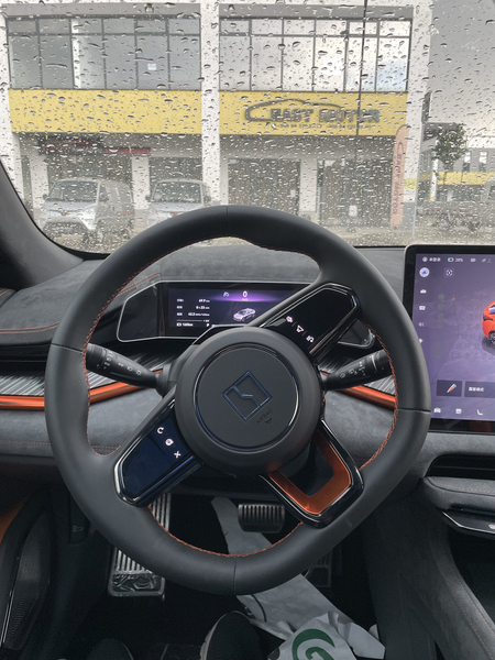Zeekr 001 You version Z-sport