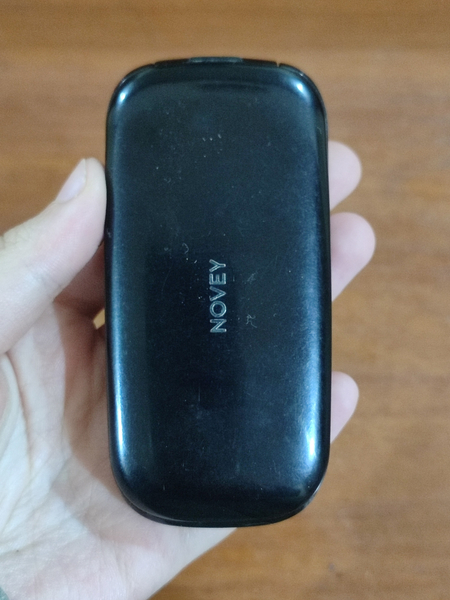 Novey 118i telefon