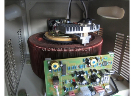 Stabilizator стабилизатор ANDELI SVC-D 5000VA