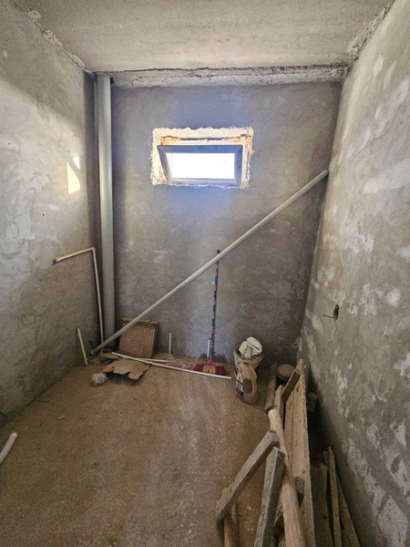 3 xonali 60m² 5-qavat sotiadi.
