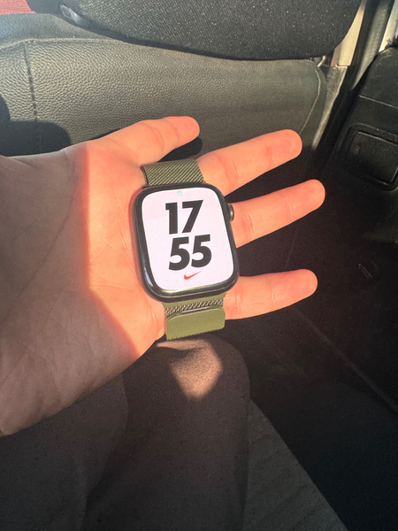 Apple I watch 7 green
