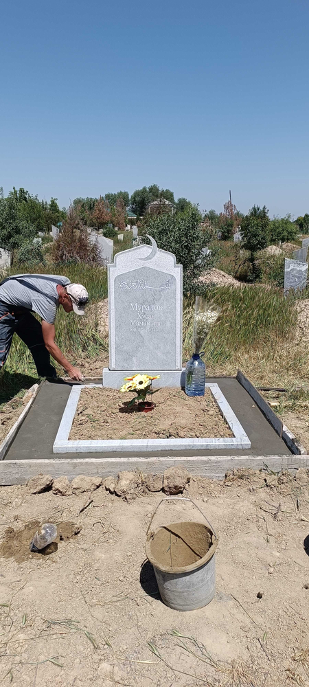 Установка памятников уход за могилами качественно по приемлемой цене