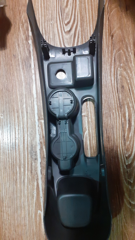 Продам Подлокотник от Кобальт.