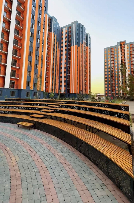 Срочно продаётся квартира в Янгихаятском районе (Янги Дархон)
