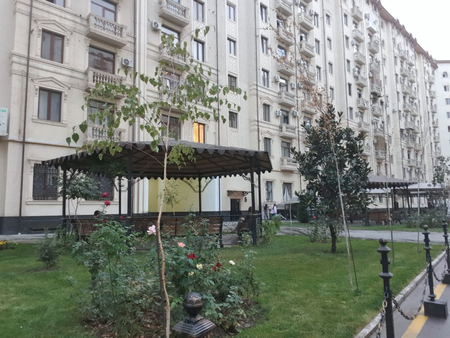 Poytaxt Gavhari Продается 3 комнатная коробка Ц-2 Минор метро