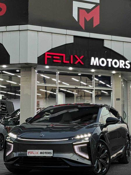 В продаже в автосалон FЕLIX
MOTORS: HiPhi X