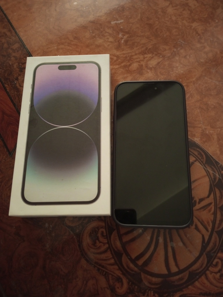 iPhone 14 Pro Max lux