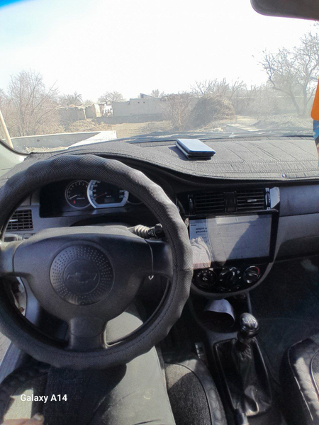 Lacetti 1.8 Sotiladi