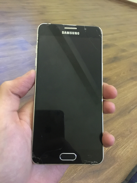 Samsung ekran ketgan