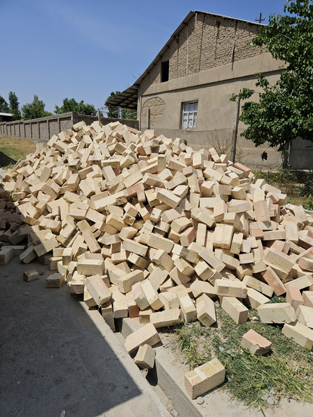 Pishgan Gisht yetkazib beramiz
