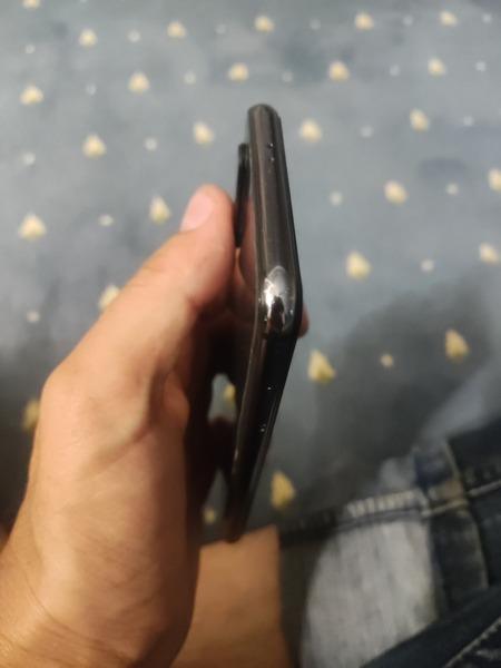 Xiomi 9 SE flagman 6/128 GB