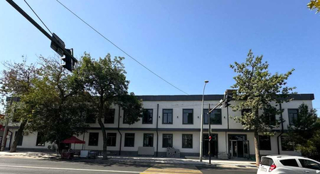 Продается гостиница новая 58 номеров с арендаторами.