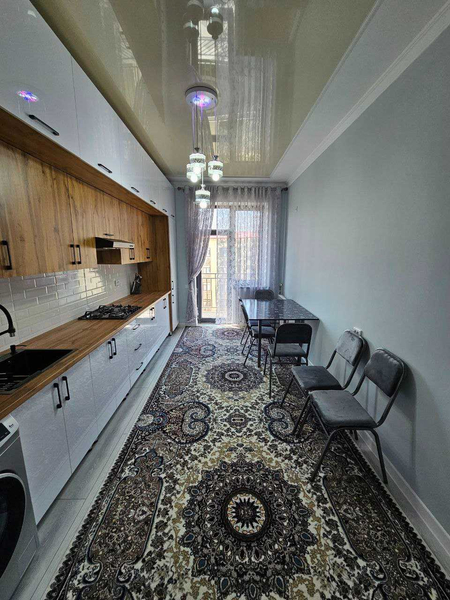 3 xonali 95m² 7-qavat uy sotiladi