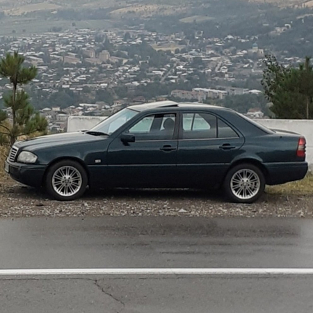 Mercedes-Benz w202