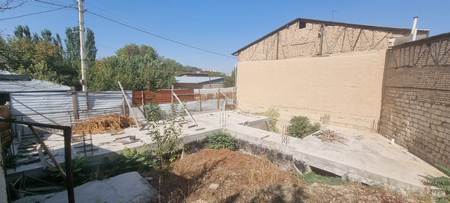 Srochna arzonga xovli yer xisobida sotiladi