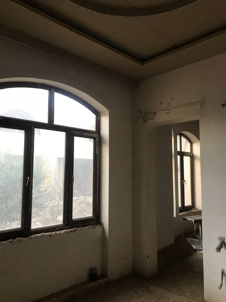 Юнсабот тумани котта хасанбойда 8 кочада 6 сотх 10 хона
