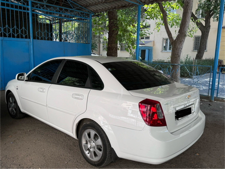 Продаю Gentra Elegant 2022 года август пробег 41000 км своя