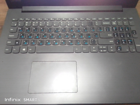 Noutbook Lenovo sotiladi
