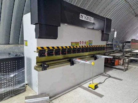 Купить Листогиб ЧПУ 125 тон / 3200 мм ( Наличие )