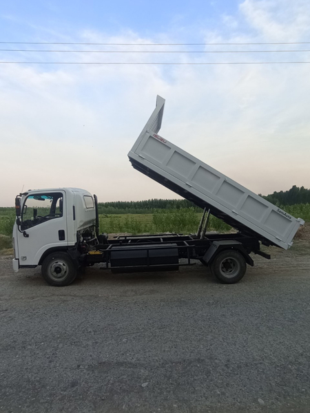 ISUZU сотилади 2009 йил