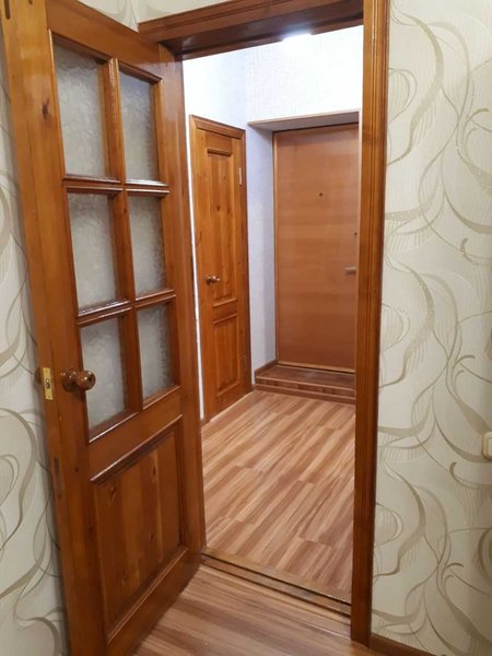 Продается 2х комнатная квартира на 2 этаже 4 этажки (кирпич) 43 кв.м.