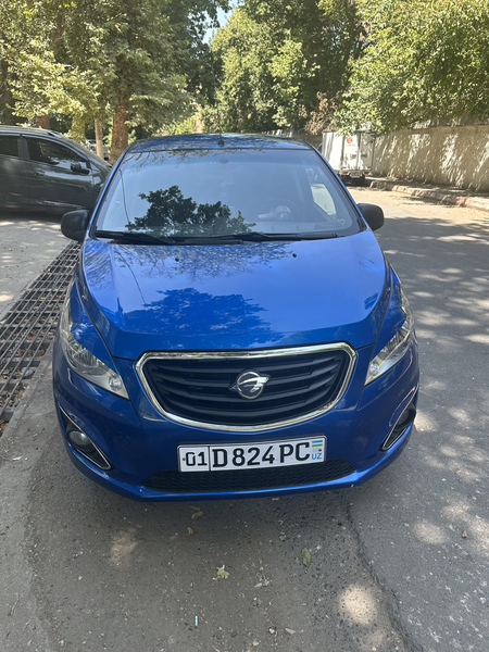 Срочно продается CHEVROLET SPARK 2013г Механика 1.25