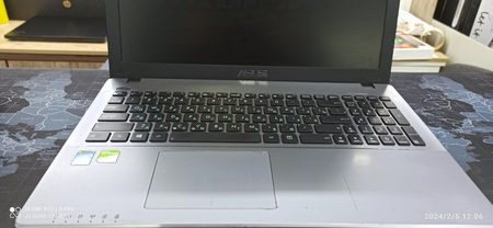 Asus intel pentium sotiladi