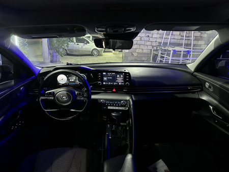 Hyundai elantra 2021 avtomat