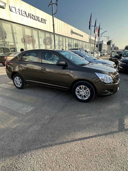 Chevrolet Cobalt halol bo'lib to'lashga