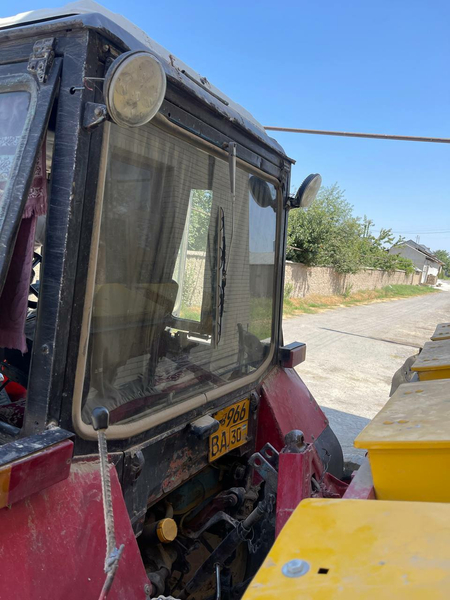 Mtz 80.1 sotiladi