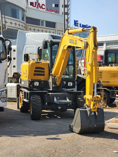 SDLG Колесный экскаватор SDLG E765F
