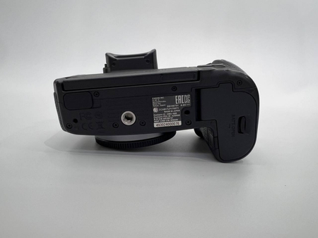 Canon EOS R body