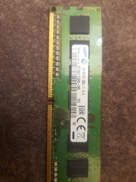 Продам озу 4гб ddr3