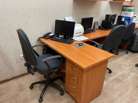 Продается офис мебель