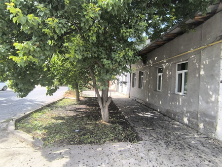 Срочно продается временый дом с земельным участком
