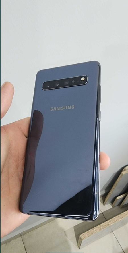 Samsung s10 5G sotiladi