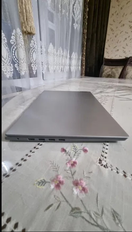 Kompyuter Lenova 10 core i 3