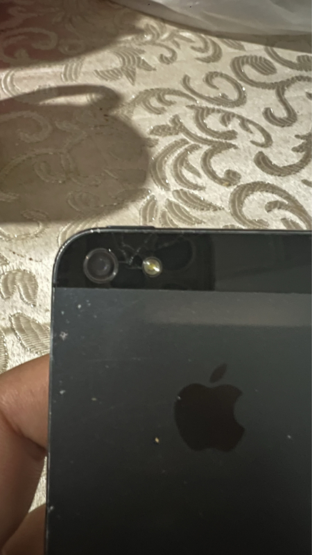 Iphone 5 .      .