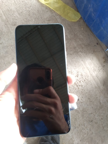 Tecno PovoTECNO LE