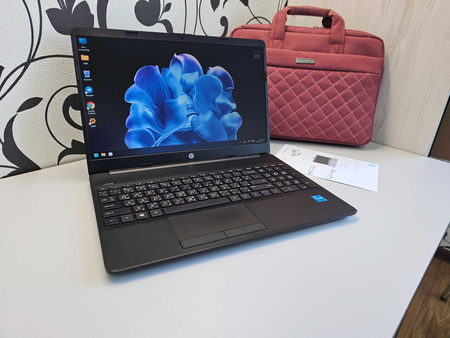 ПРОДАМ HP Laptop 15 (2023) Ноутбук Core™ i3-1115G4/8GB/256SSD/15.6