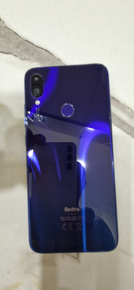 Продаётся телефон Redmi Note 7