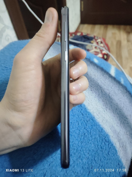 Samsung S10 8/128gb xolati ideal srochna sotiladi