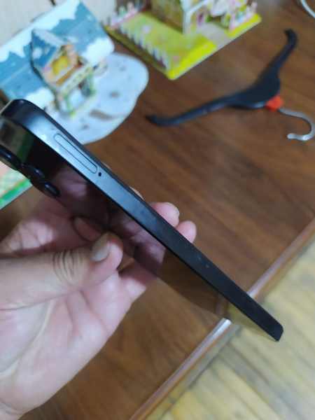 Redmi 12 8/256 xolati alo sotilishidan maqsad yangi telfon olindi