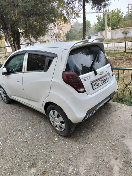 Spark varyantga naxtga sotiladi