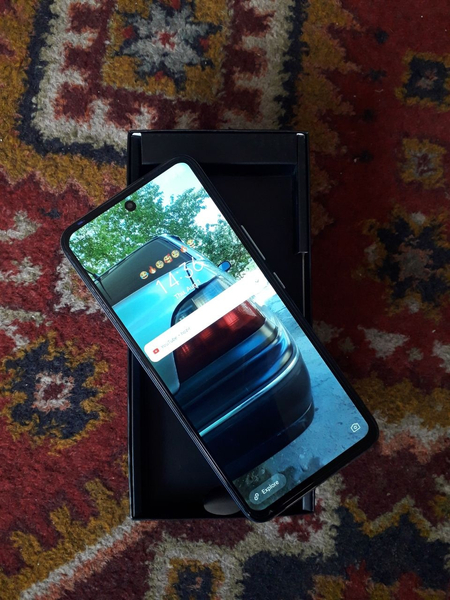 Infinix hot 12 play 4/64 xotira karobka dokument,radnoy zaryadchik bor